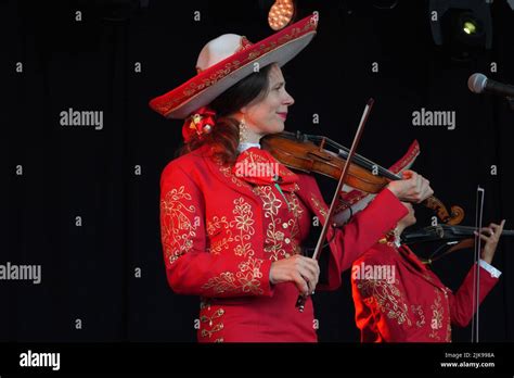 Mariachi Las Adelitas Banque De Photographies Et Dimages à Haute