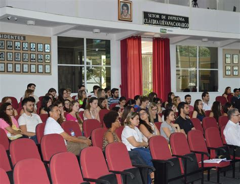 Docentes E Alunos Da UNIFEV Participam De Palestra Sobre Metodologias