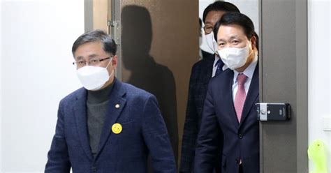 여야 33 협의체 첫회의알박기 인사·여가부 폐지 신경전종합