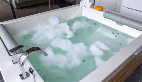 Can You Put A Bath Bomb In A Hot Tub Poolswiki