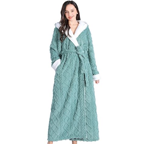 Penkiiy Fleece Hooded Robe Bathrobe Womens Winter Warm Nightgown