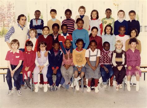 Photo De Classe Cm1 De 1980 Ecole Paul Eluard Copains Davant