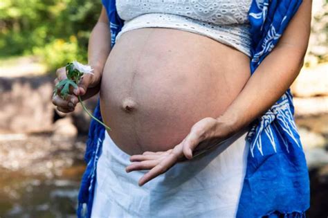 Pusar Menonjol Saat Hamil Apa Penyebabnya Hello Sehat