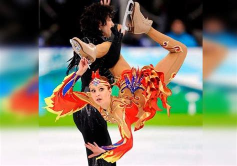 Funniest Figure Skating Fails •