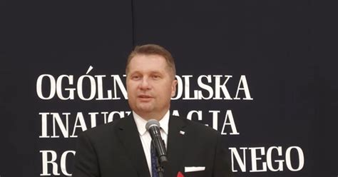 Komentarze po słowach Czarnka Takie wypowiedzi są skandaliczne Vibez