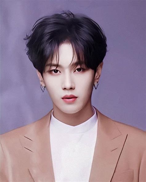 李汶翰 Li Wenhan On Instagram “𝗹𝘄𝗵🌿 李汶翰咋那么帅呢 李汶翰 Liwenhan” Lis