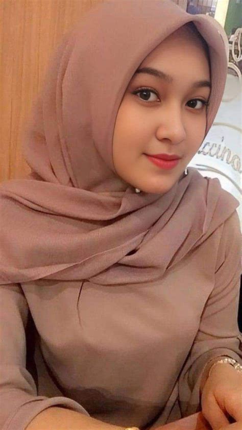 Pin Oleh Yhugo Yhua Di Cute Perkumpulan Wanita Gadis Berjilbab Gadis Gadis Cantik