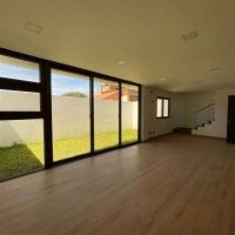 VENDO CASA ZONA VISTA HERMOSA CAV
