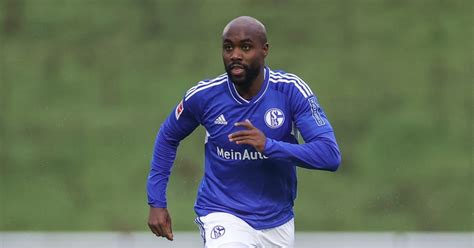 Éder Álvarez Balanta Fue Confirmado En Un Histórico Del Fútbol Alemán