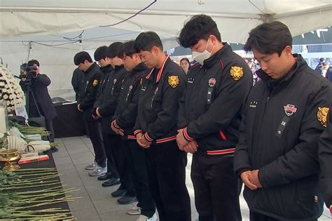 구단 직원 안타까운 참변에 비통kia 타이거즈 임직원·선수단 31일 제주항공 참사 합동분향소 참배