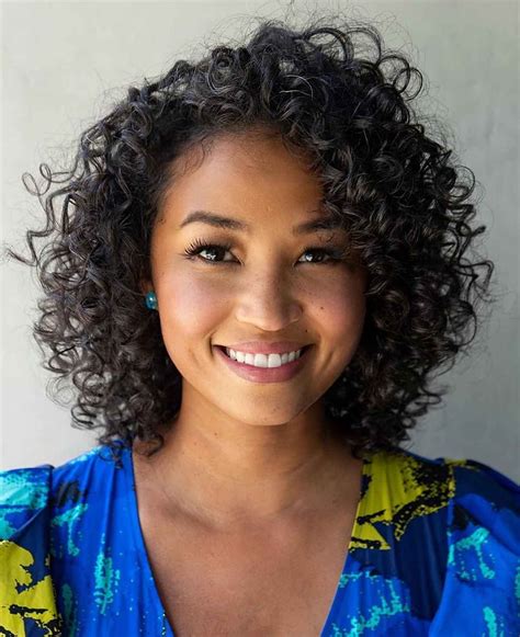 26 Modern Mullet Hairstyles For Girls With Curly Hair Artofit