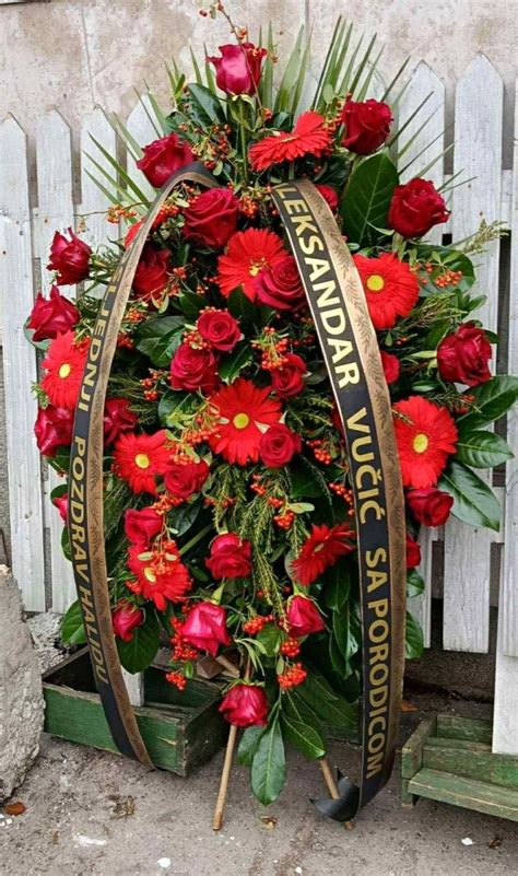 Aleksandar Vučić Oprostio Se Od Halida Bešlića Poslao Vijenac I Poruku