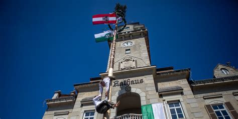 Tag Der Feuerwehren Eine Premiere Am Hauptplatz Newsroom Der Stadt