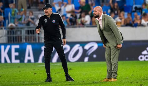 Veľké zmeny v Slovane dosiahli svoj vrchol Ivan Kmotrík ml skončil vo funkcii generálneho