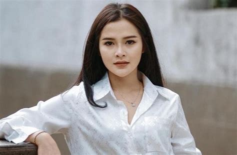 Beredar Potret Bella Bonita Dengan Pria Diduga Pak Danan Di Tempat