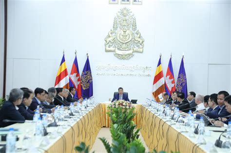 លោក ស៊ុន ចាន់ថុល ដឹកនាំកិច្ចពិភាក្សាជំរុញគម្រោងផ្លូវល្បឿនលឿនភ្នំពេញ សៀមរាប ប៉ោយប៉ែត