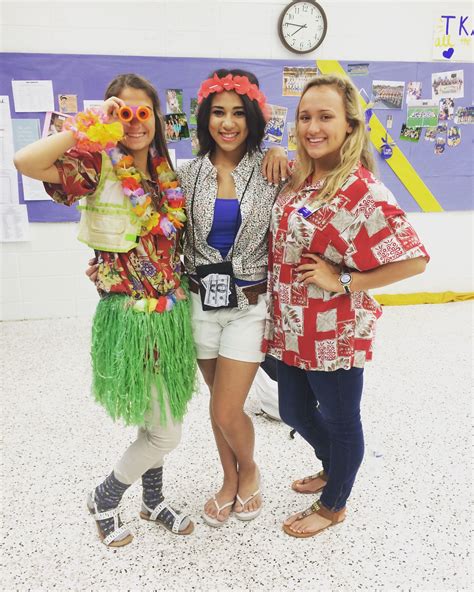 Tacky Tourist Tacky Tourist Outfits Tacky Tourists Tourist Costume