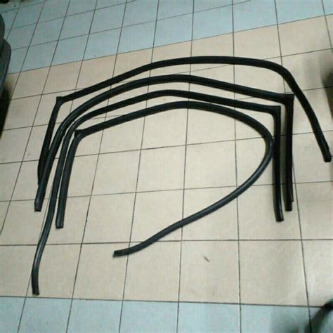 GETAH BODY 4 PINTU PROTON WIRA Shopee Malaysia