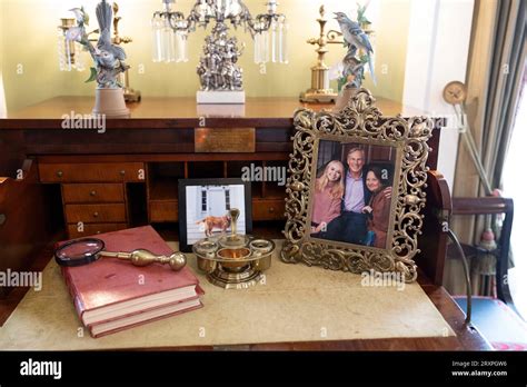 A Picture Of Current Texas Governor Greg Abbott Wife Cecilia And Daughter Audrey Sits On A