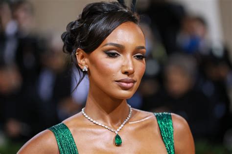 Ariane Massenet Nue 9 Photos Biographie News De Stars Les Stars Nues