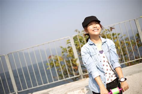 妹仔搭上屎忽鬼