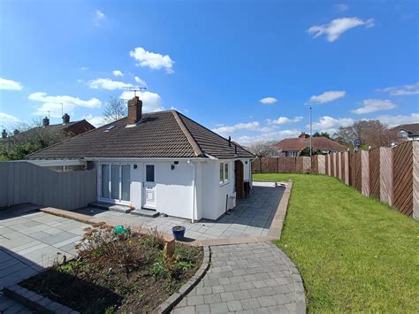 Grove Farm Crescent Leeds Ls16 The Home Movement