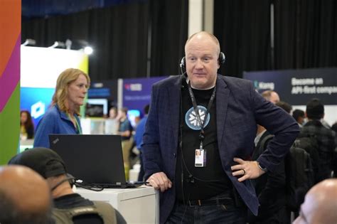 Informatica On Linkedin Informatica Snowflake Shatter Data Silos