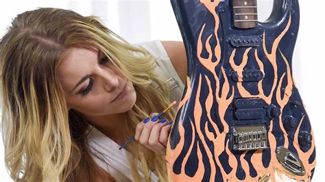 Country Musics Lindsay Ell Looks Inward For Her Voice — And She Can Shred