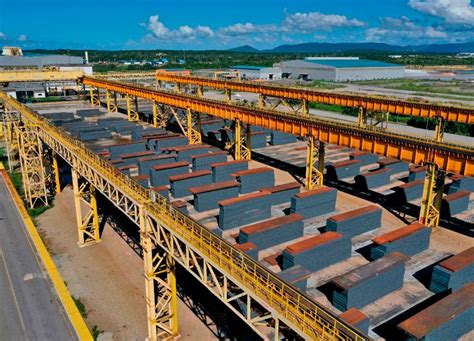 Revista Grandes Construções Pecém completa 8 anos 21 4 mt de