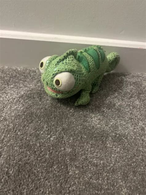 Disney Pascal Chameleon Plush Soft Toy Tangled Rapunzel £1020