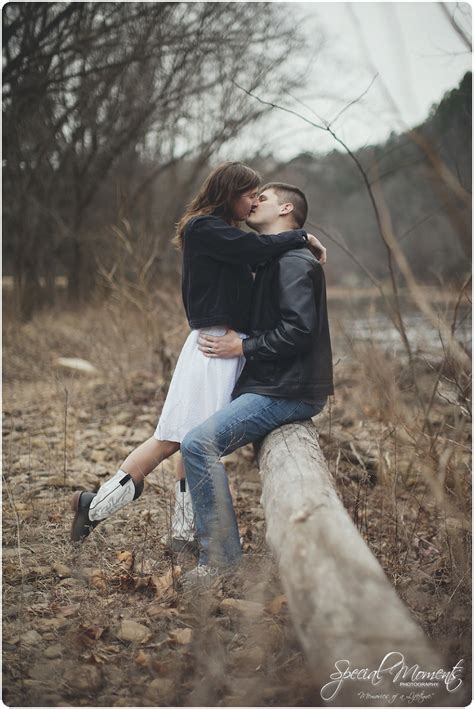 Memories Of A Lifetime Chynell And Michaels Outdoor Engagement Session
