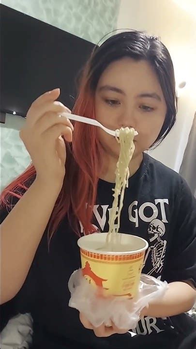 Trying Jolliebee And Chowking In The Philippines 🇵🇭 Youtube