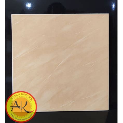 Jual Keramik Lantai Motif Marmer Glossy Kilap 40x40 Hannover Beige