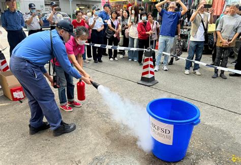 【消防處向鴨寮街及花園街排檔宣傳 香港消防處 Hong Kong Fire Services Department