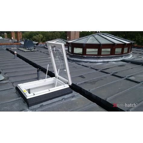 Em Access Hatch Polycarbonate Dome With 150mm Pvc Curb 600 X 600mm