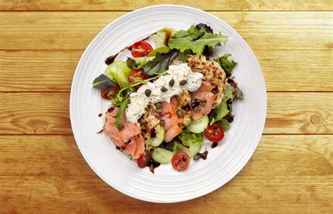 Receta Ensalada con salmón ahumado casa actual