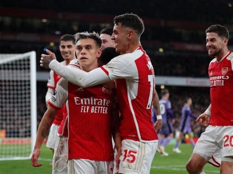Arsenal Beat Liverpool To Close Gap In Premier League Title Race To Two