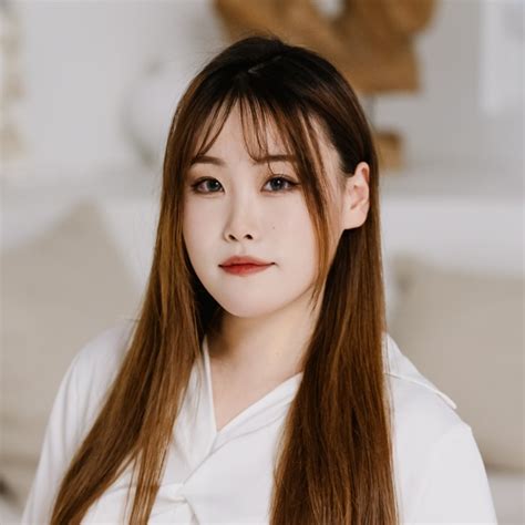 yue liu singapore management university singapore singapore linkedin