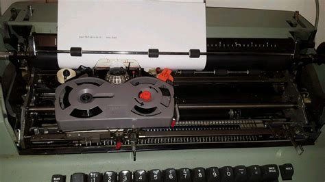 Vintage Ibm Selectric Ii Correcting Typewriter Green 1845573982