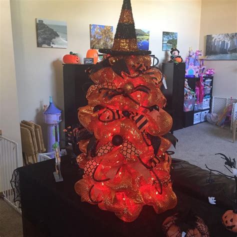 Halloween Tree Made From Poly Mesh And A Tomato Cage By Sweet Aria