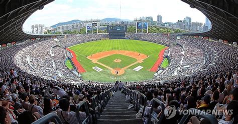 2024 Kbo리그 285경기 만에 400만 관중 돌파