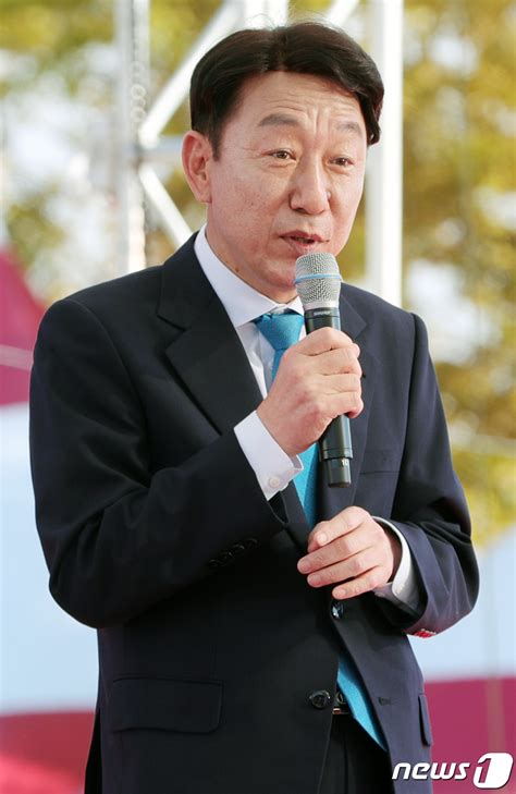 인사말하는 우범기 시장 네이트 뉴스