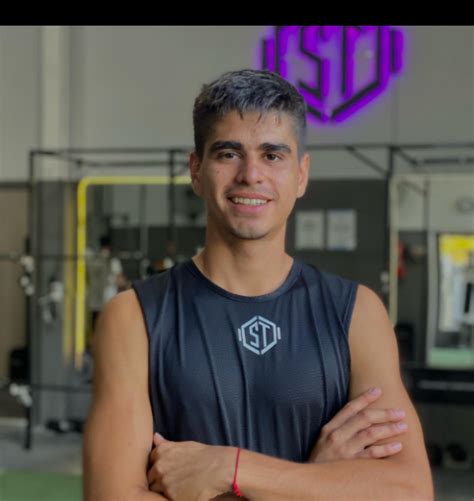 ST TRAININGCENTER Voluntad Fuerza Resistencia Profes