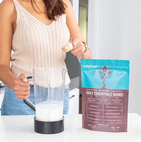 Essentials Nutrition Shake Bundle — Plant Based Meal Replacement Lyfefuel