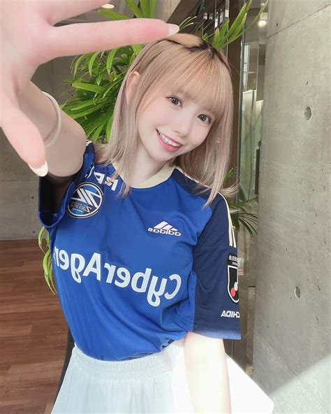 若林萌々さんのインスタグラム写真 若林萌々instagram 「新ユニフォーム💙💙 勝つぞーっ！！ 今年もゼルつくお願いします💙 ゼル