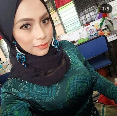 Cikgu Tetek Padu Tumbex
