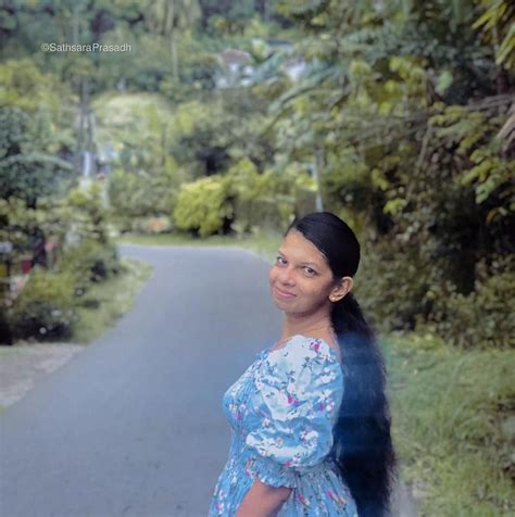 සිහින හැඟුම් අහසට සඳ ඇවිදින් 12 කොටස මං අඩියට දෙකට කුස්සිය පැත්තට දිව්වෙ “මෙච්චර වෙලා