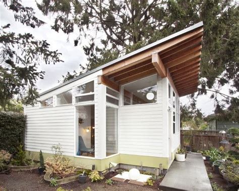 Atomic Ranch Design Guest Room In The Backyard Modern Exterior