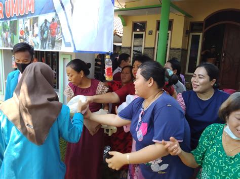 Peduli Banjir Dringu Himapro Bagikan Sembako PENJURU ID
