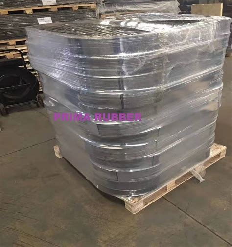 Neopren SBR NBR EPDM CR Rubber Sheet Inserted Ply For Industry China